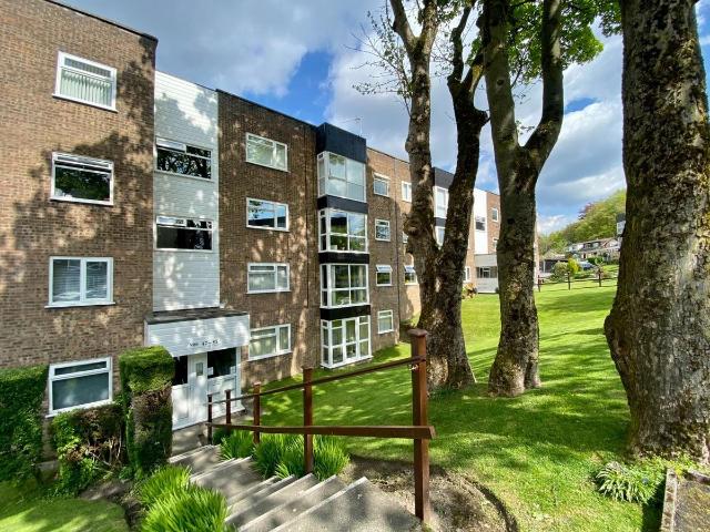 Brentwood Court, Prestwich M25, 2 bed flat to rent, £950 pcm | PrimeLocation