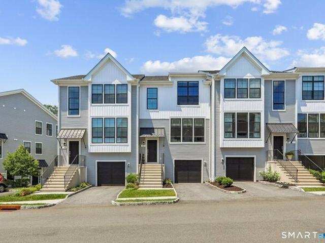 Brentwood Cir, Danbury, Home For Sale