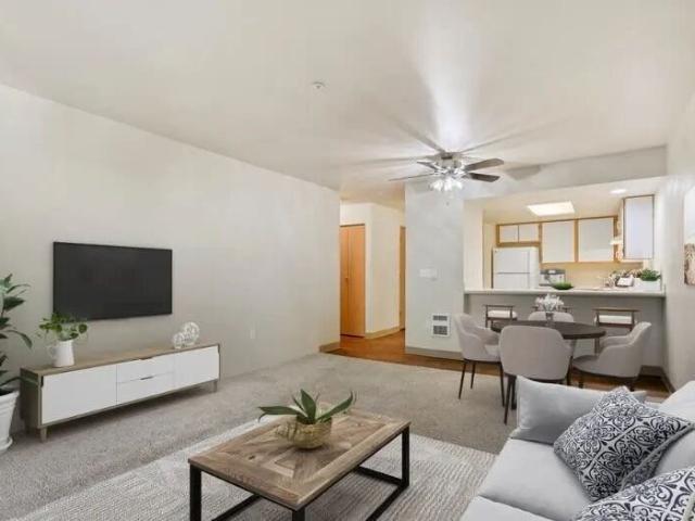 Brentwood Apartments 2 Bedroom Apartment for Rent at 100 Se 160th Ave, Portland, OR 97233 Glenfair