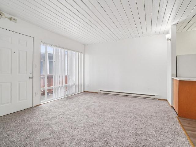 Brentwood Apartments Studio Apartment for Rent at 10012 4th Ave W, Everett, WA 98204 Cascade View