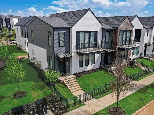 Brentwood at the Reserve 3 Bedroom Apartment for Rent at 2300 Reserve Way, Mansfield, TX 76063