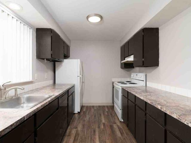 Brentwood Gardens Apartments 1 Bedroom Apartment for Rent at 120 E Hawthorne Rd, Country Homes, WA 99218 Country Homes