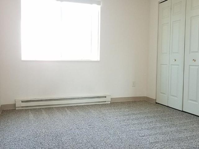 Brentwood Gardens Apartments 2 Bedroom Apartment for Rent at 120 E Hawthorne Rd, Country Homes, WA 99218 Country Homes