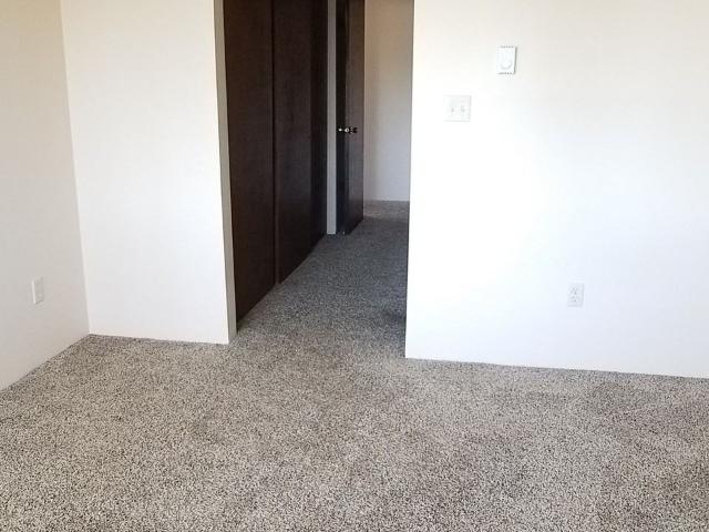 Brentwood Gardens Apartments 2 Bedroom Apartment for Rent at 120 E Hawthorne Rd, Country Homes, WA 99218 Country Homes