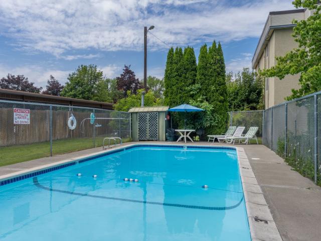 Brentwood Gardens Apartments