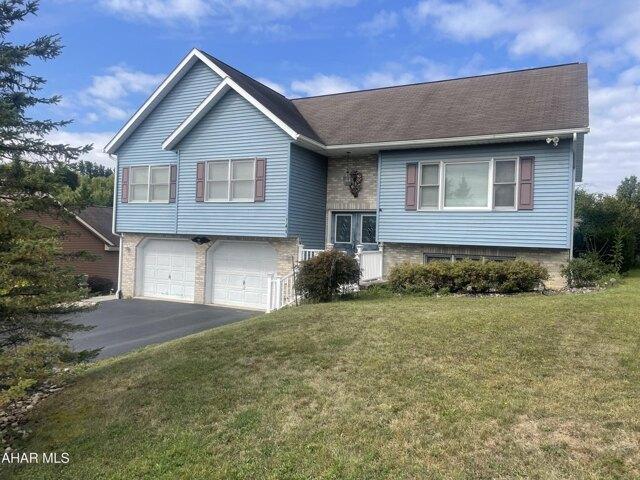 Brentwood Dr, Duncansville, Home For Sale