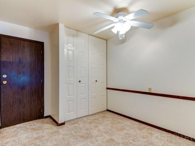 Brentwood Estates 2 Bedroom Apartment for Rent at 318 17th St Nw, East Grand Forks, MN 56721