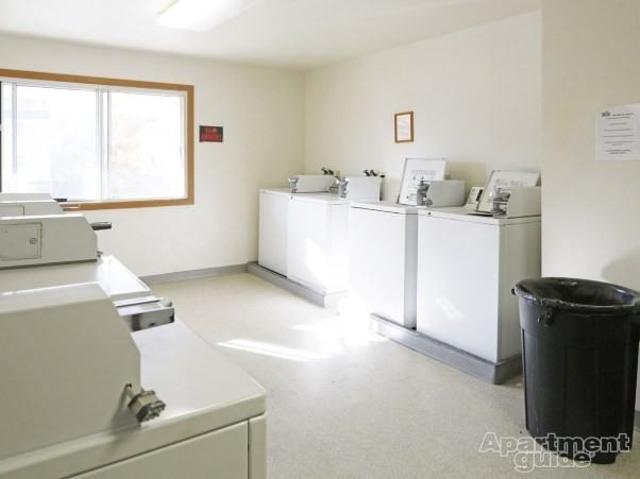 Brentwood Estates 3 Bedroom Apartment for Rent at 318 17th St Nw, East Grand Forks, MN 56721