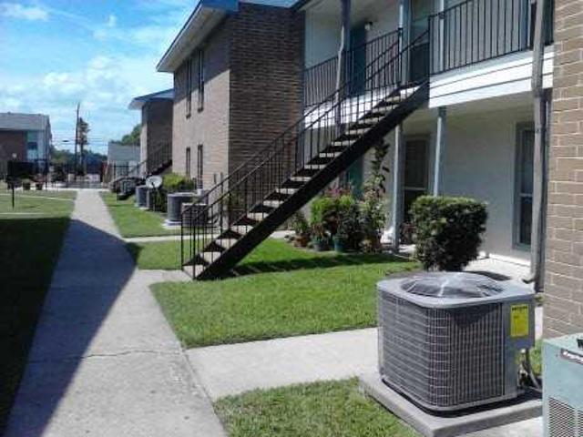 Britany Village 1 Bedroom Apartment for Rent at 2008 Jenkins Rd, Pasadena, TX 77506