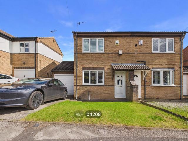 Britannia Avenue, Basford, Nottingham NG6, 2 bed semi detached house to rent, £950 pcm | PrimeLocation