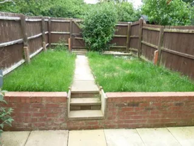 Britannia Walk, Market Harborough £985 pcm ⓘ The monthly or weekly payment required by the landlord. Read our glossary page *Tenant Info | 2 bedrooms Material Information