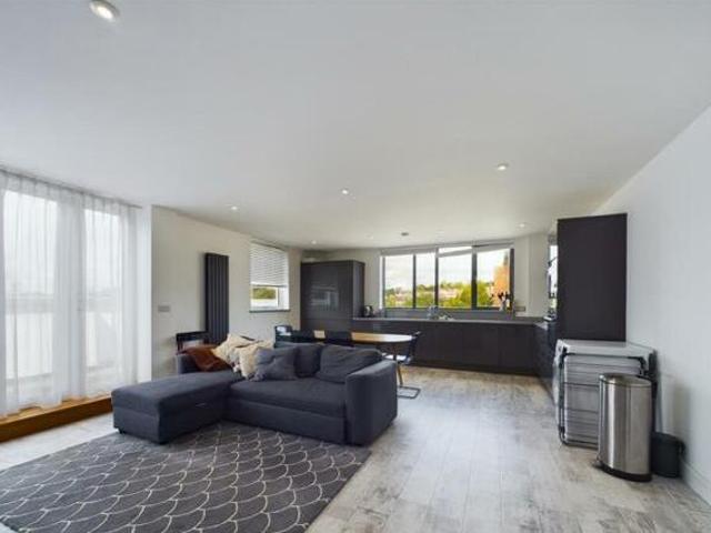 Britayne House, Bartholomew Street East, 2 Bedroom Flat
