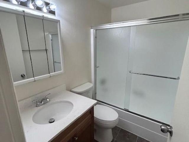 Britewood Apartments 2 Bedroom Apartment for Rent at 1398 E Cleveland St, Woodburn, OR 97071