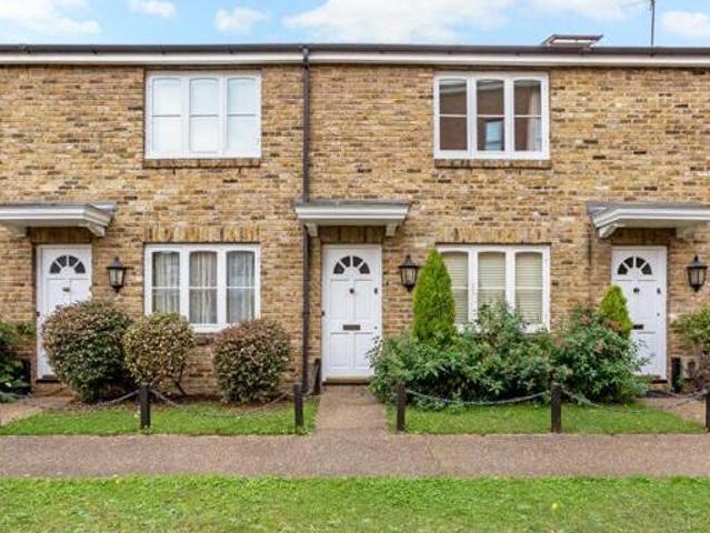 British Grove South, London, 2 Bedroom Flat