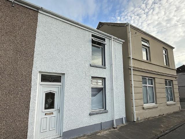Briton Ferry SA11, 2 bed terraced house to rent, £795 pcm | PrimeLocation