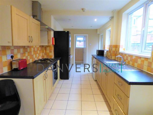 Briton Street, Leicester LE3 5 bed terraced house to rent £1,625 pcm £375 pw