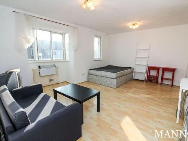 Britton Close, Catford, SE6