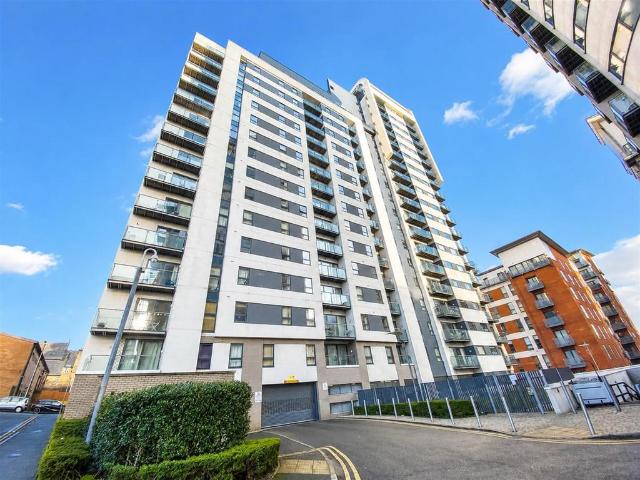 Britton House, Lord Street, Manchester 1 bed apartment to rent £1,000 pcm £231 pw