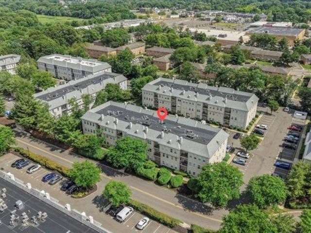 Brittany Dr, Wayne, Condo For Sale
