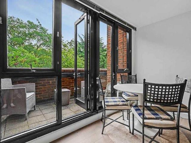 Britten Close, London 2 bed apartment to rent £2,500 pcm £577 pw