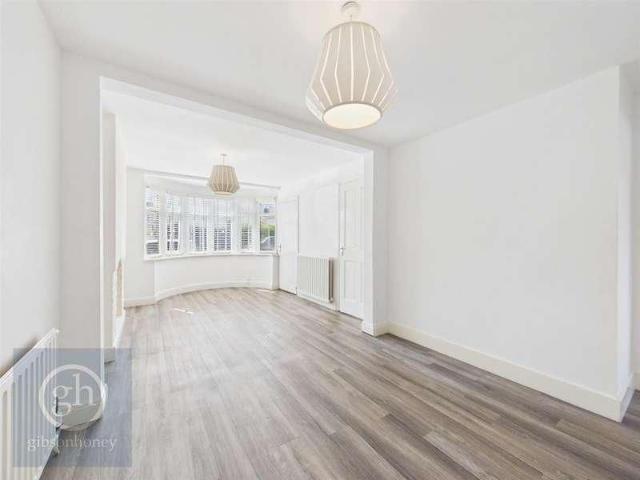 Brixham Crescent, Ruislip, HA4