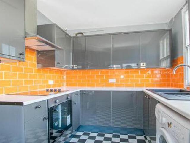 Brixton Hill, Brixton, 2 Bedroom Flat