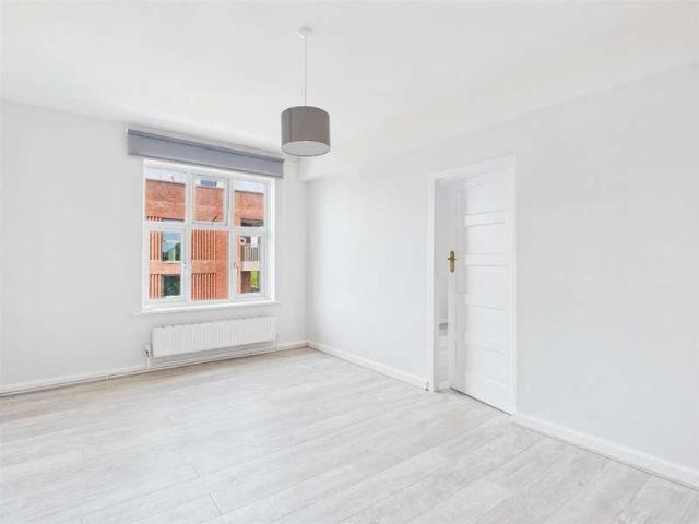 Brixton Hill, London, SW2