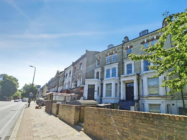 Brixton Hill, London, SW2 1 bed apartment to rent £1,880 pcm £434 pw