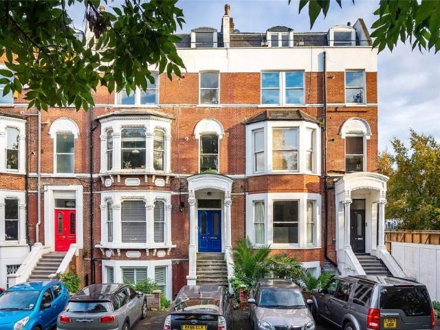 Brixton Hill, London, SW2 2 bed apartment to rent £3,000 pcm £692 pw
