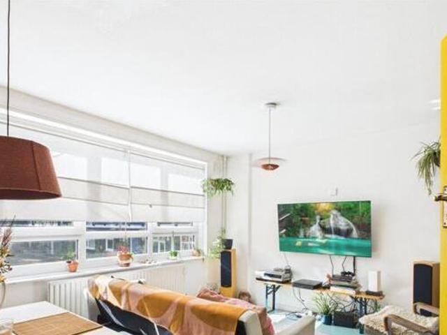 Brixton Hill, London, 2 Bedroom Apartment