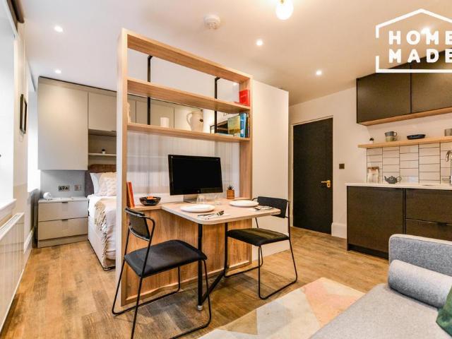 Brixton Junction, Brixton, SE24 Studio to rent £1,695 pcm £391 pw