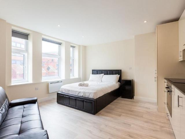 Brixton Road, Brixton, London, SW9 Studio to rent £1,513 pcm £349 pw