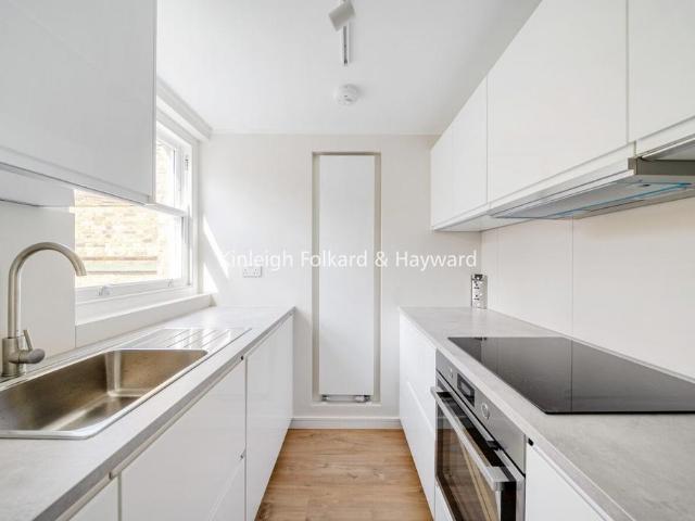 Brixton Road, London, SW9 2 bed flat to rent £2,400 pcm £554 pw