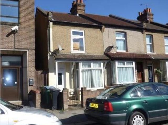 Brixton Road, Watford WD24, 2 bed property to rent, £1,600 pcm | PrimeLocation