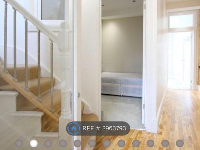 Brixton Station Road, Brixton SW9, 2 bed flat to rent, £2,400 pcm | PrimeLocation