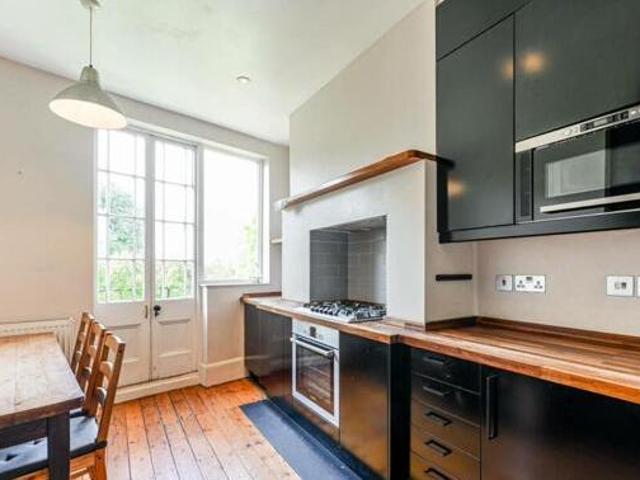 Brixton Water Lane, Brockwell Park, 3 Bedroom Flat