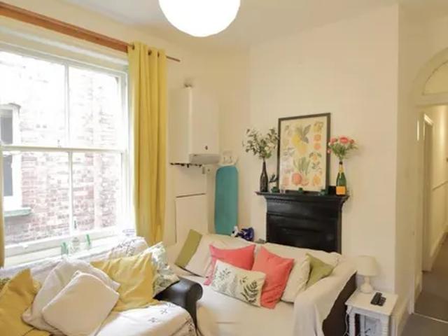 Brixton Water Lane, London, SW2 1BF, United Kingdom | 3 bed apartment for rent #139069980 | Rentberry