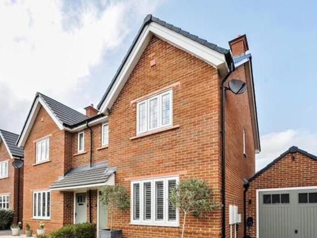 Brize Norton, Oxfordshire, 3 Bedroom Semi detached