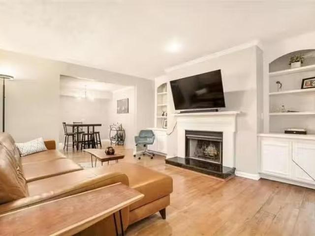 Brian, DECATUR, GA 30033