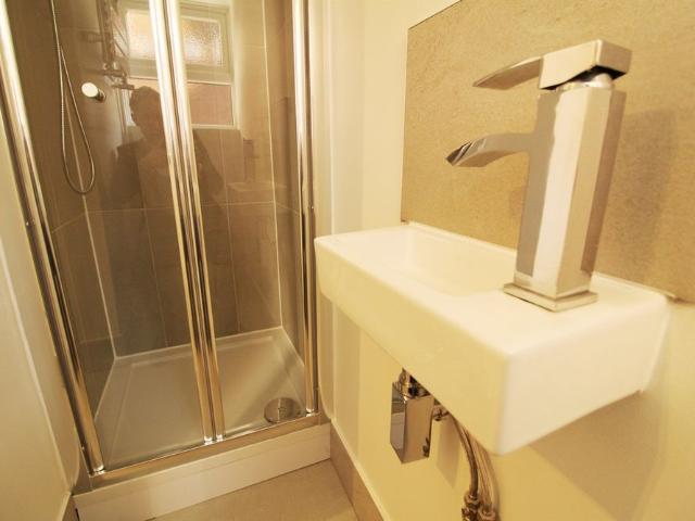 Briants Avenue, Reading, RG4 5AS