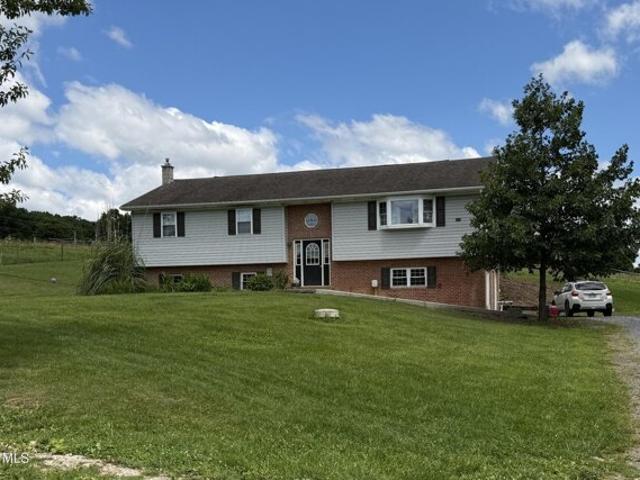 Briar Valley Rd, Bedford, Farm House For