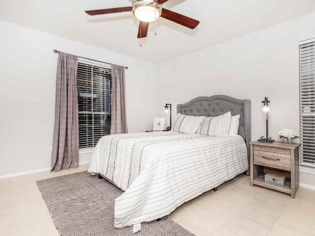 Briar Court Apartments 2 Bedroom Apartment for Rent at 11250 Briar Forest Dr, Houston, TX 77042 Briarforest