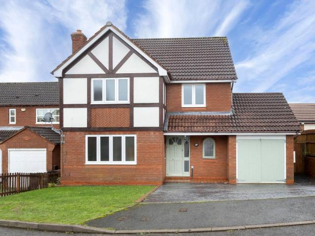 Briar Close, Lickey End, Bromsgrove B60, 4 bed detached house to rent, £2,100 pcm | PrimeLocation