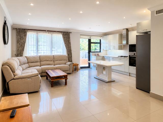 Briar Crescent, Northolt UB5, 5 bed semi detached house to rent, £3,000 pcm | PrimeLocation