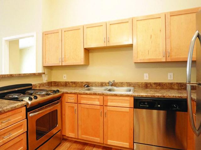 Briar Hills 2 Bedroom Apartment for Rent at 17010 Hawthorne Plz, Omaha, NE 68118