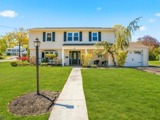 Briar Hills Cir, Springfield, Home For Sale