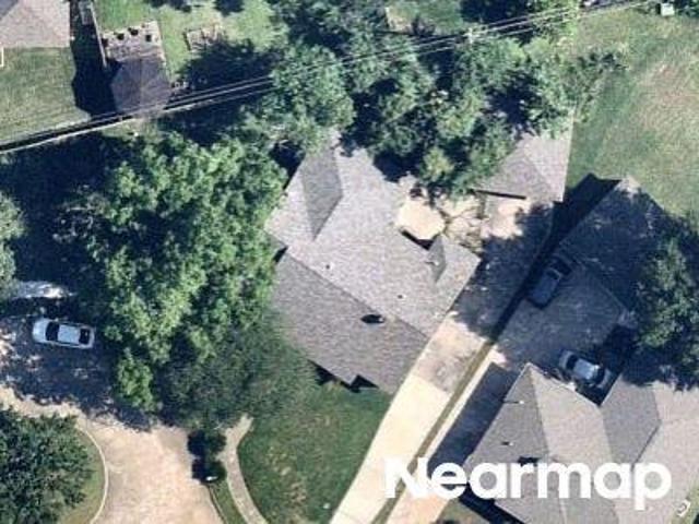 Briarbank Dr