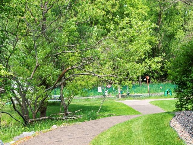 BRIARCLIFF APARTMENTS 1 Bedroom Apartment for Rent at 115 East Ave, Mahtomedi, MN 55115