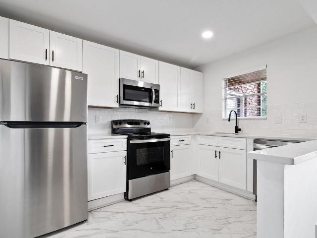 Briarcliff Terrace 3 Bedroom Apartment for Rent at 880 Briarcliff Ter Ne, Atlanta, GA 30306 Virginia Highland
