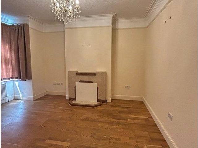 Briarfield Avenue, London N3, 3 bed terraced house to rent, £2,700 pcm | PrimeLocation